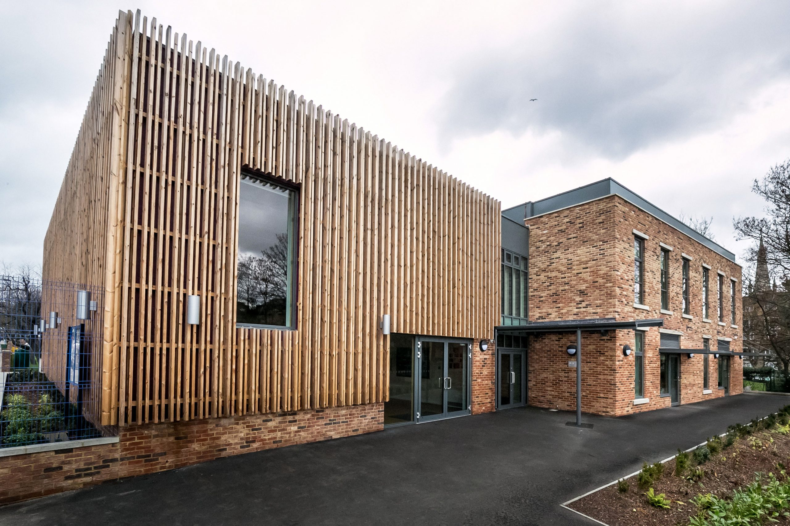 St George’s CE Primary School | CLT, Glulam & Hybrid Structural ...